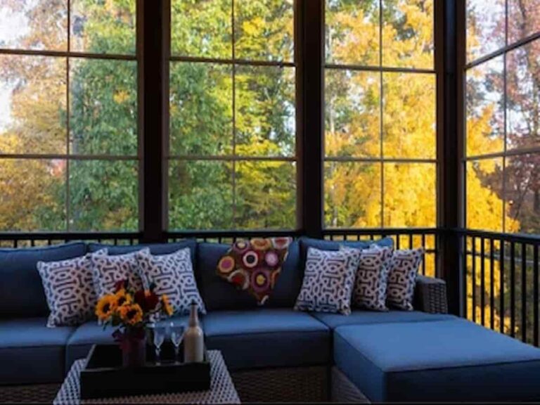 New Storm Window in Everett, MA - Everett Aluminum